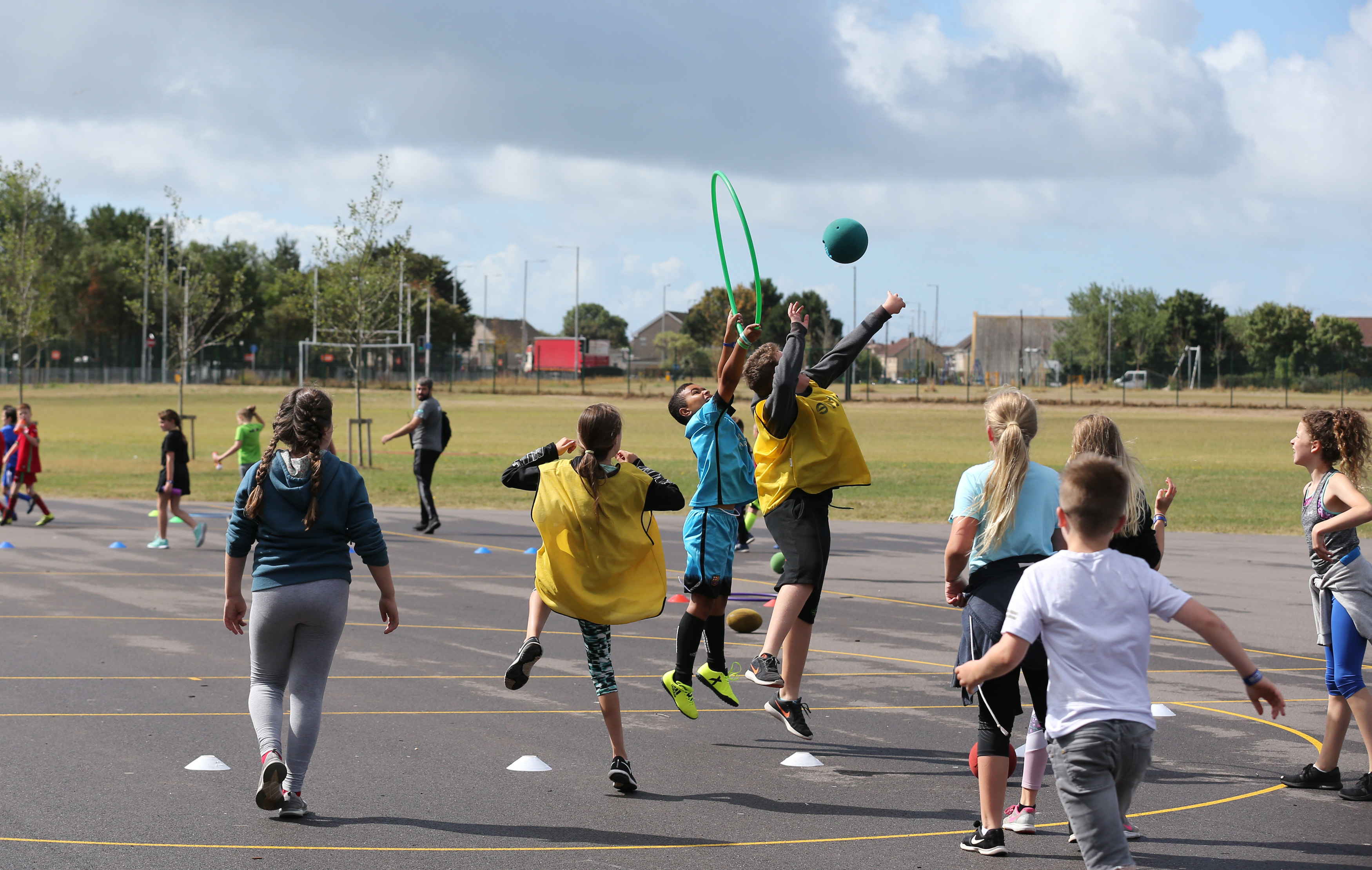 Chwaraeon ysgol ac athrawon chwaraeon. | Chwaraeon Cymru
