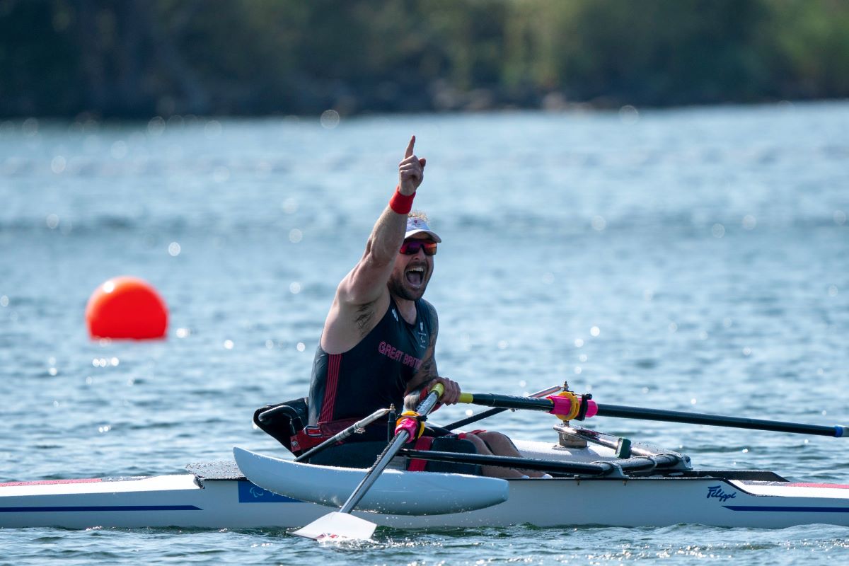 Chwaraeon ar y lefel uchaf yng Nghymru. | Chwaraeon Cymru